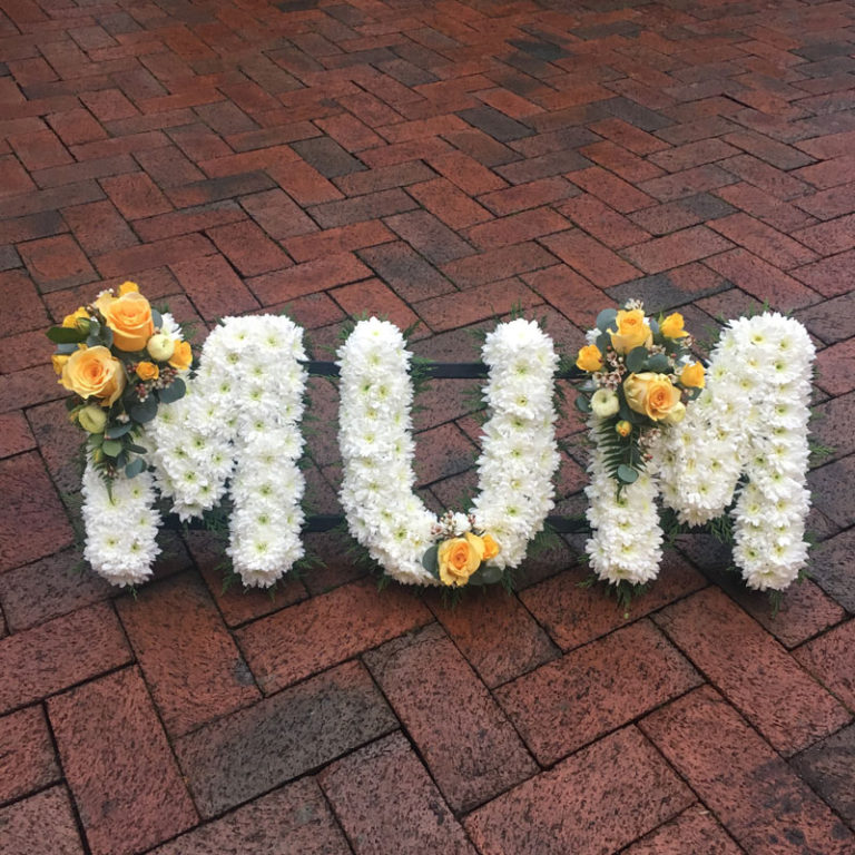 Based Letters – Hannah Burnett Florist